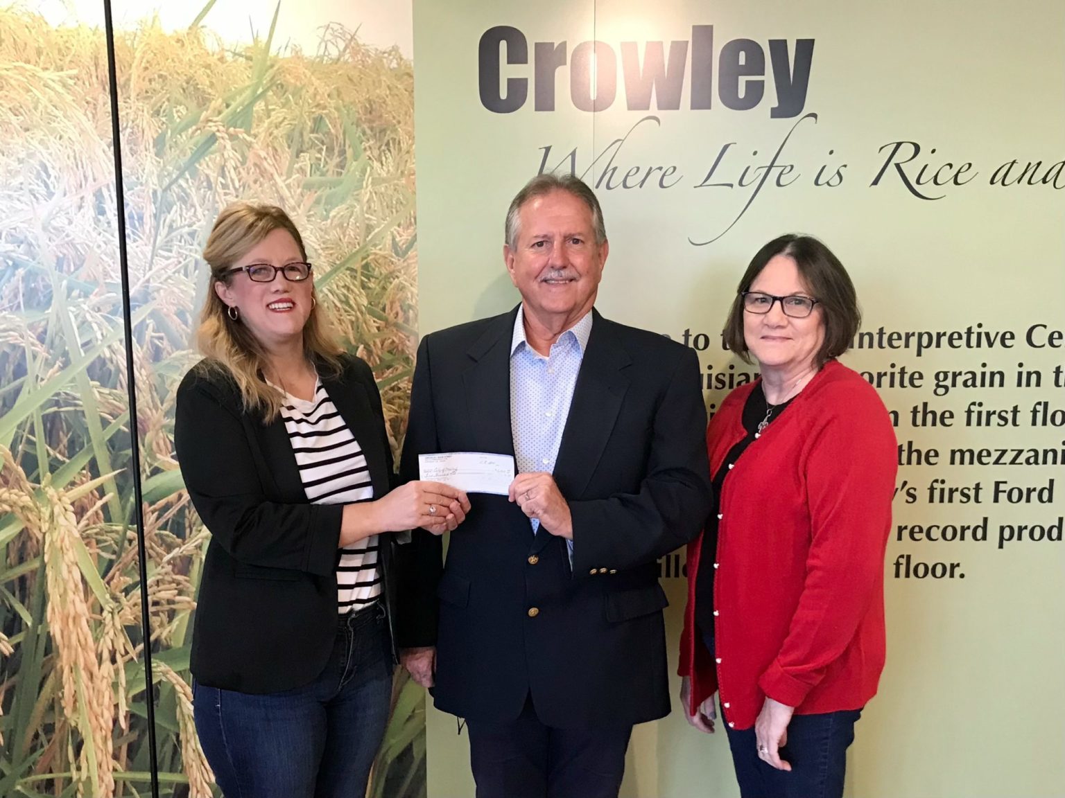 Crowley Main Street presents Mayor Monceaux with $5,000 check – City of ...